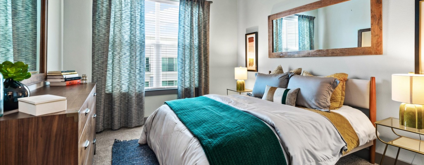 Available 1 or 2 bedroom apartments in Dallas, TX | Shoreview Flats